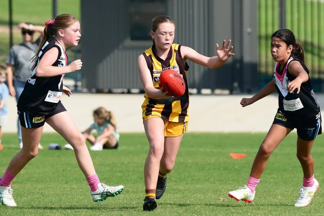 Rovers fight hard in female footy