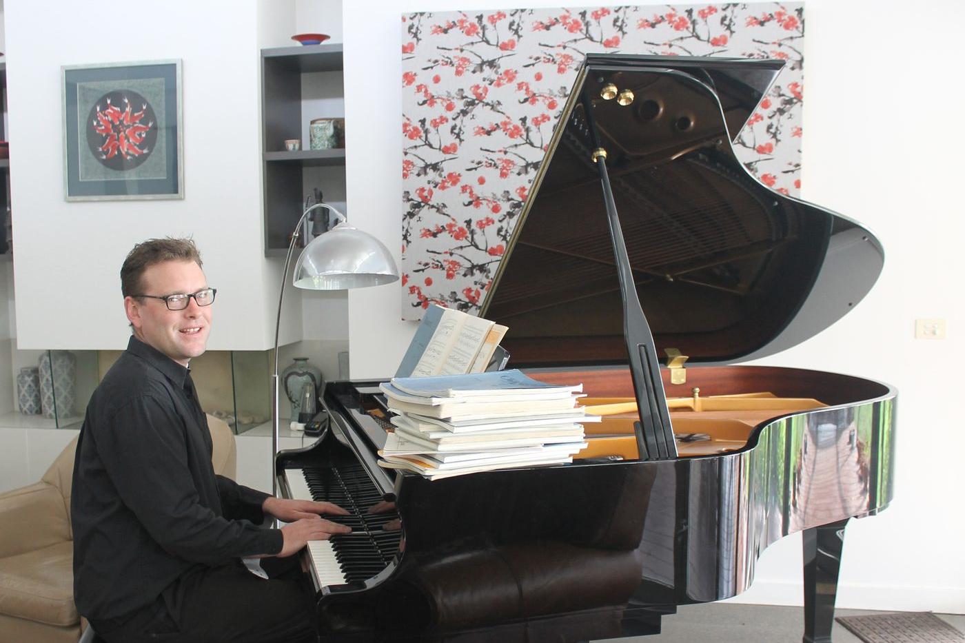 Tim Wong returns to play milestone Steinway on Stage