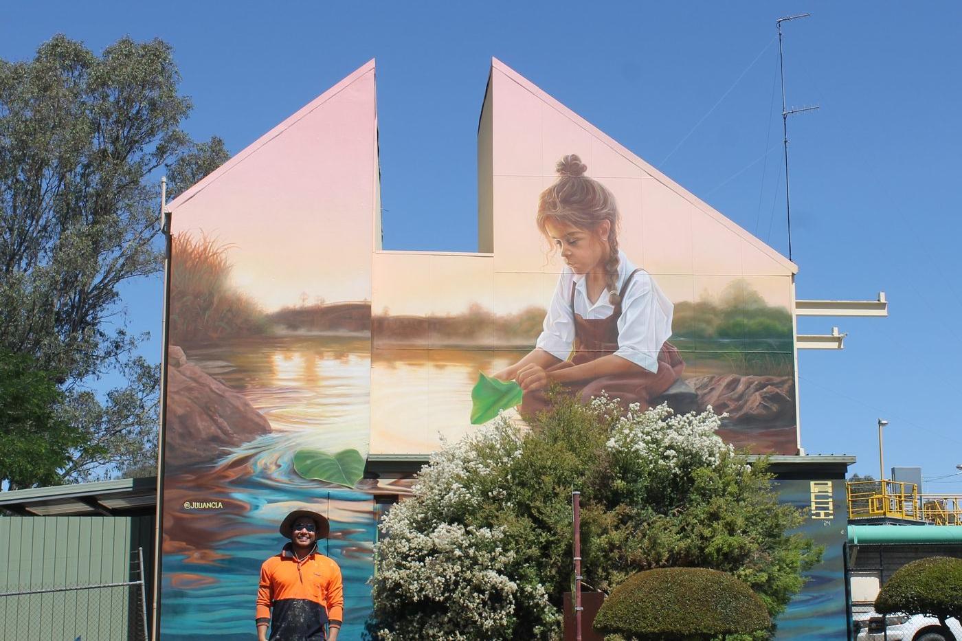 Vibrant new mural transforms gateway to Wangaratta